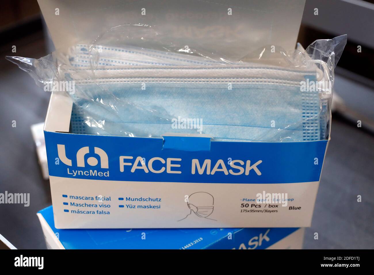 Epidemic protection hi-res stock photography and images - Alamy