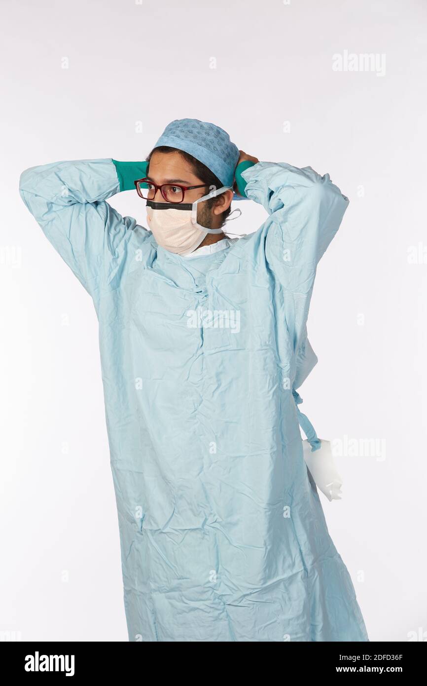 Doctor Wearing PPE Stock Photo - Alamy