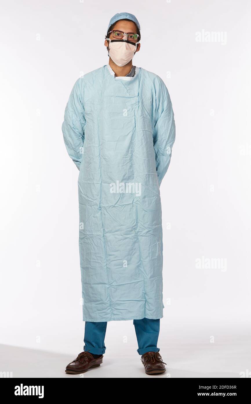 Doctor Wearing PPE Stock Photo - Alamy