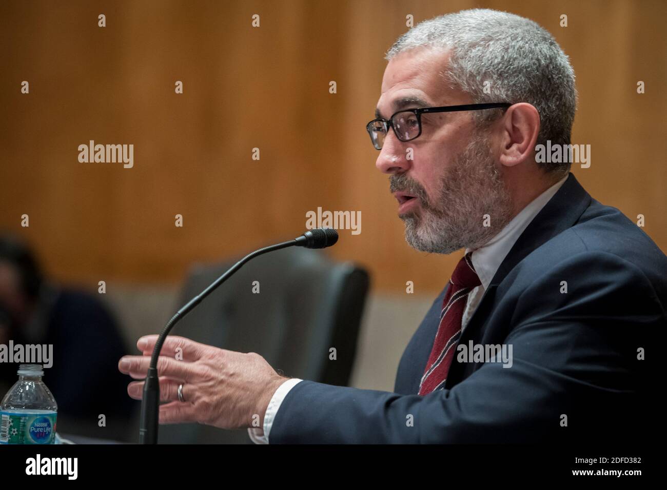 Lee smith author hi-res stock photography and images - Alamy