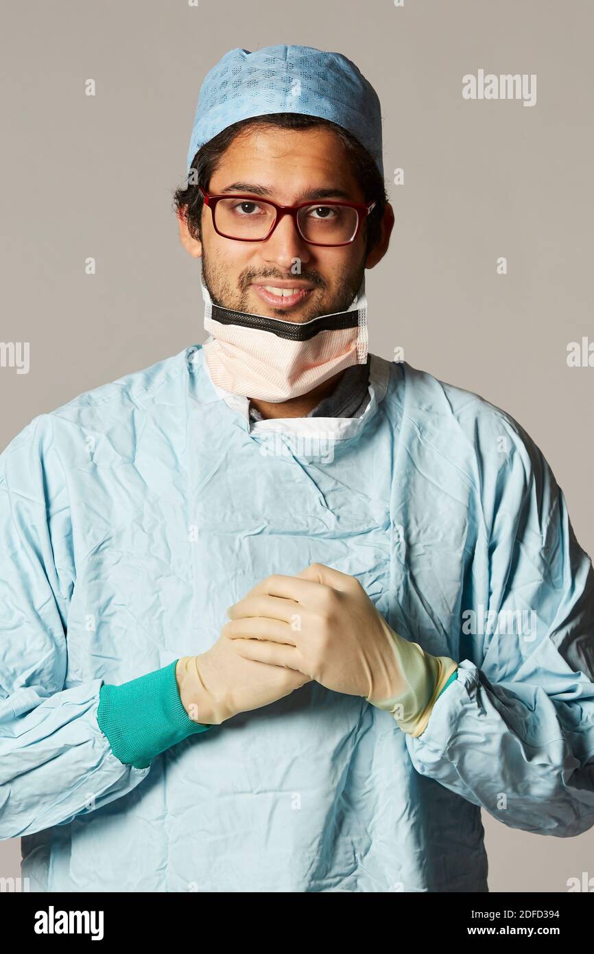 Doctor Wearing PPE Stock Photo - Alamy