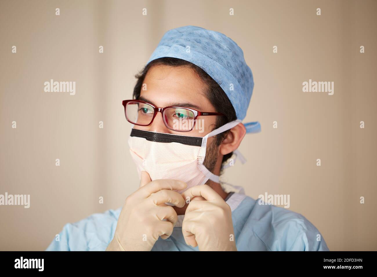 Doctor Wearing PPE Stock Photo - Alamy