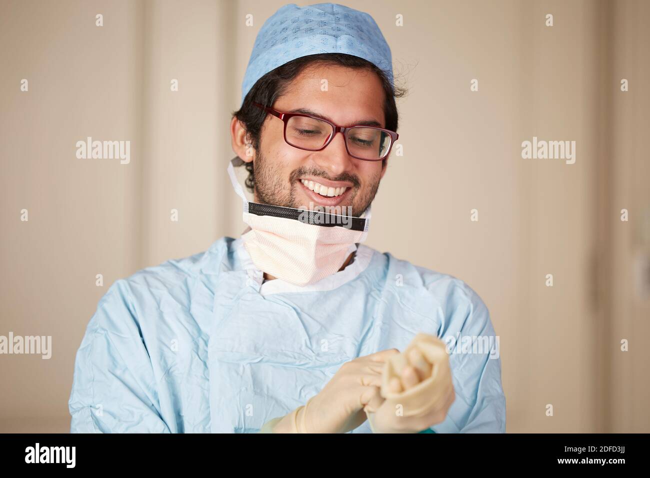 Doctor Wearing PPE Stock Photo - Alamy