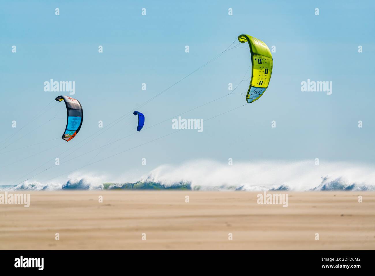 Kitesurfing on a beach in southern Spain Stock Photo - Alamy