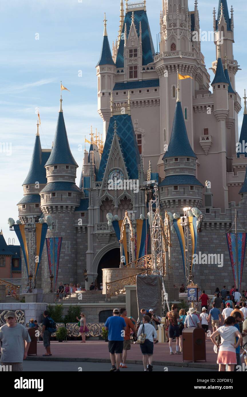 Disney castle fireworks hi-res stock photography and images - Alamy
