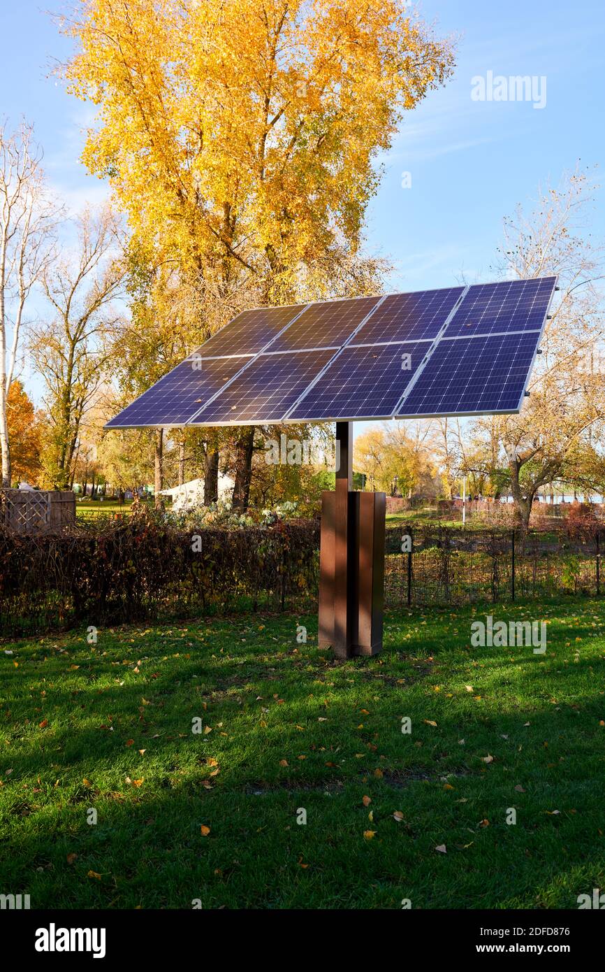 Electrical gradient hi-res stock photography and images - Alamy