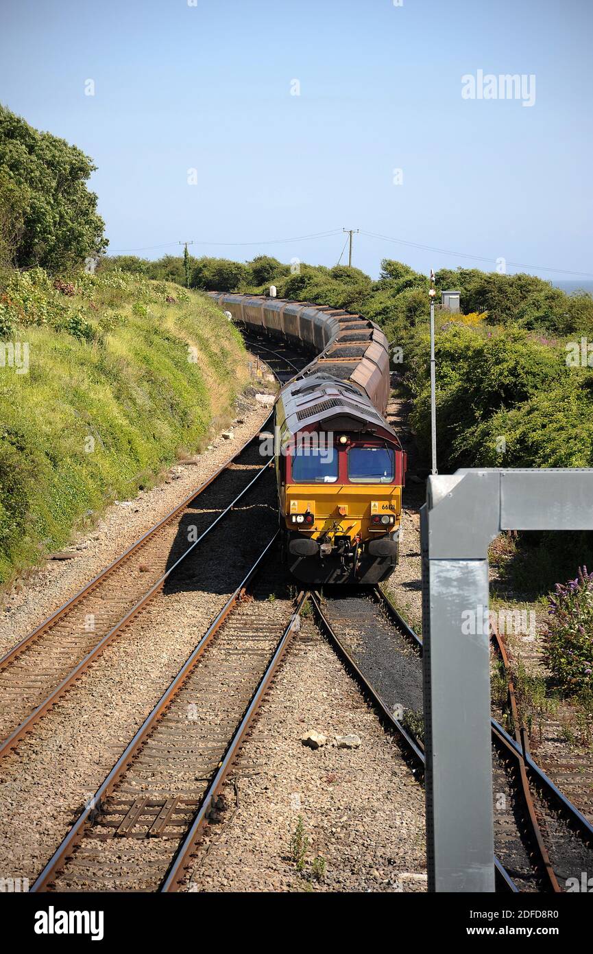 Class 319 locomotive hi-res stock photography and images - Alamy