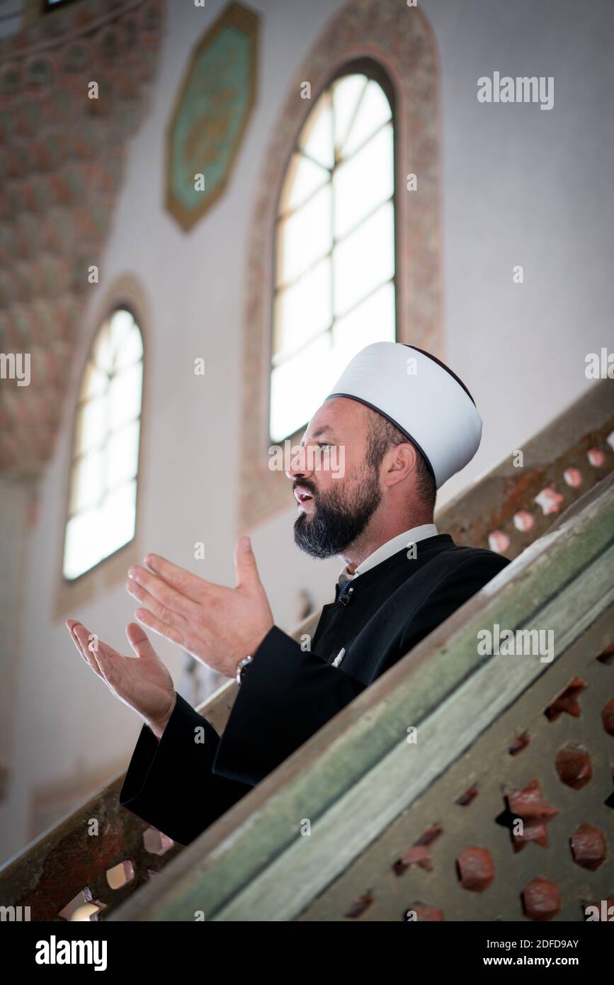 Imam in mosque Stock Photo - Alamy