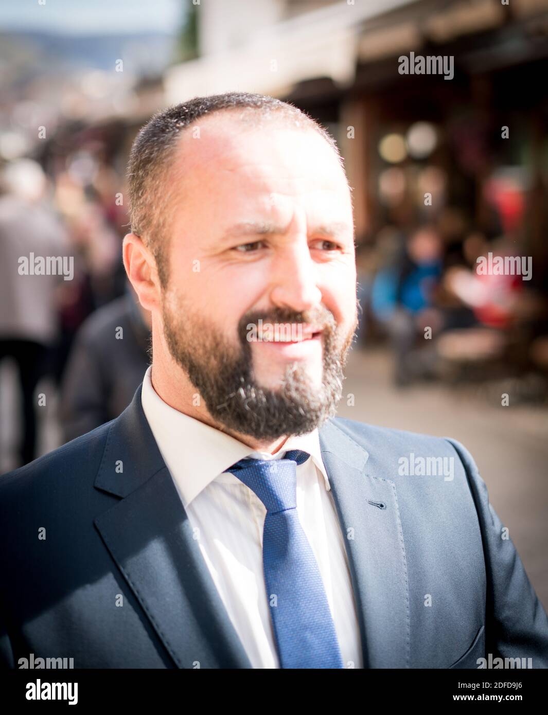 Portrait of guy 40s on street hi-res stock photography and images - Alamy