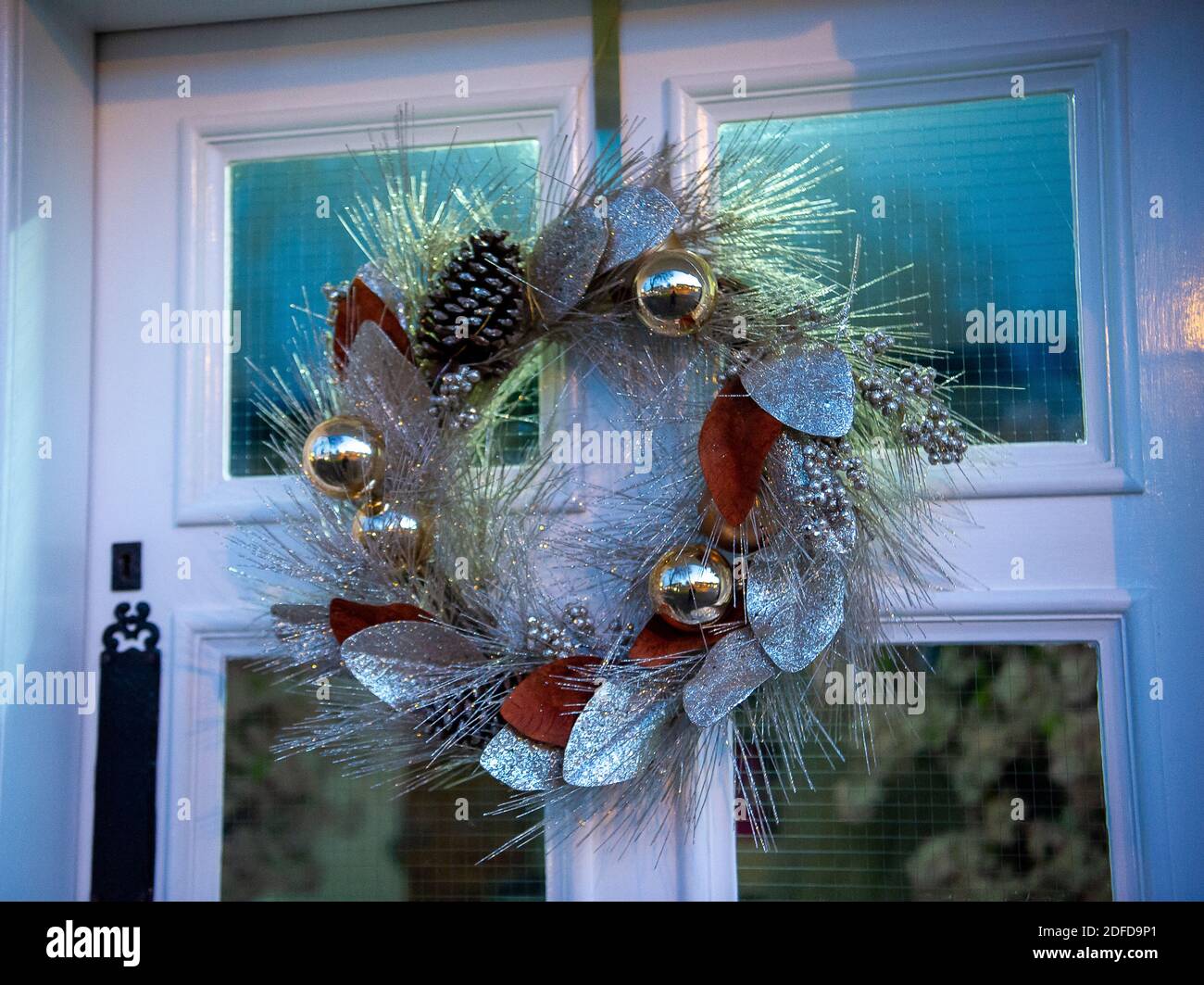 Wendover, Buckinghamshire, UK. 1st December, 2020. A festive looking ...