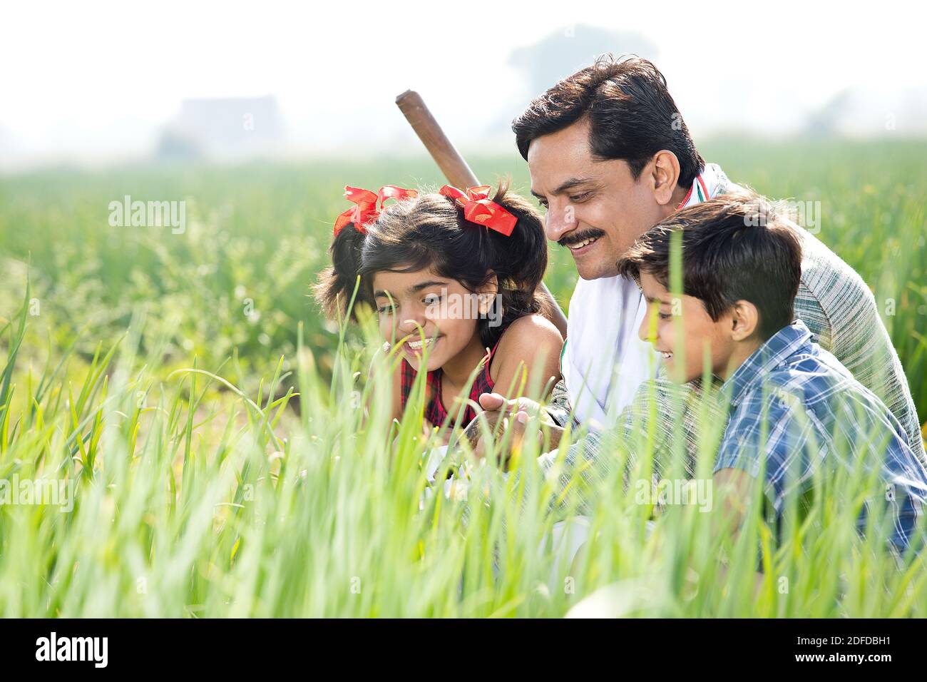 Happy rural family hi-res stock photography and images - Alamy
