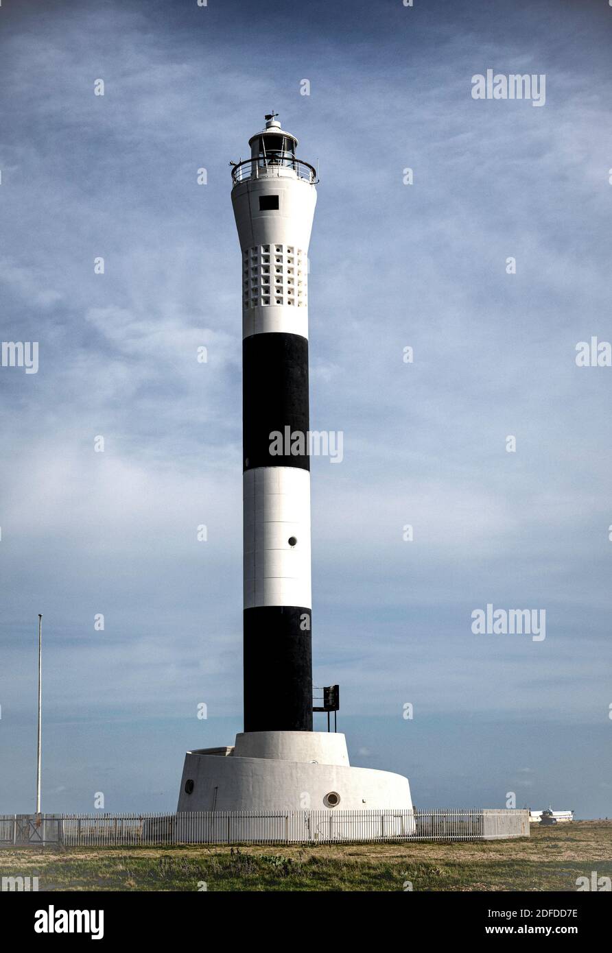 Automatic lighthouse hi-res stock photography and images - Alamy