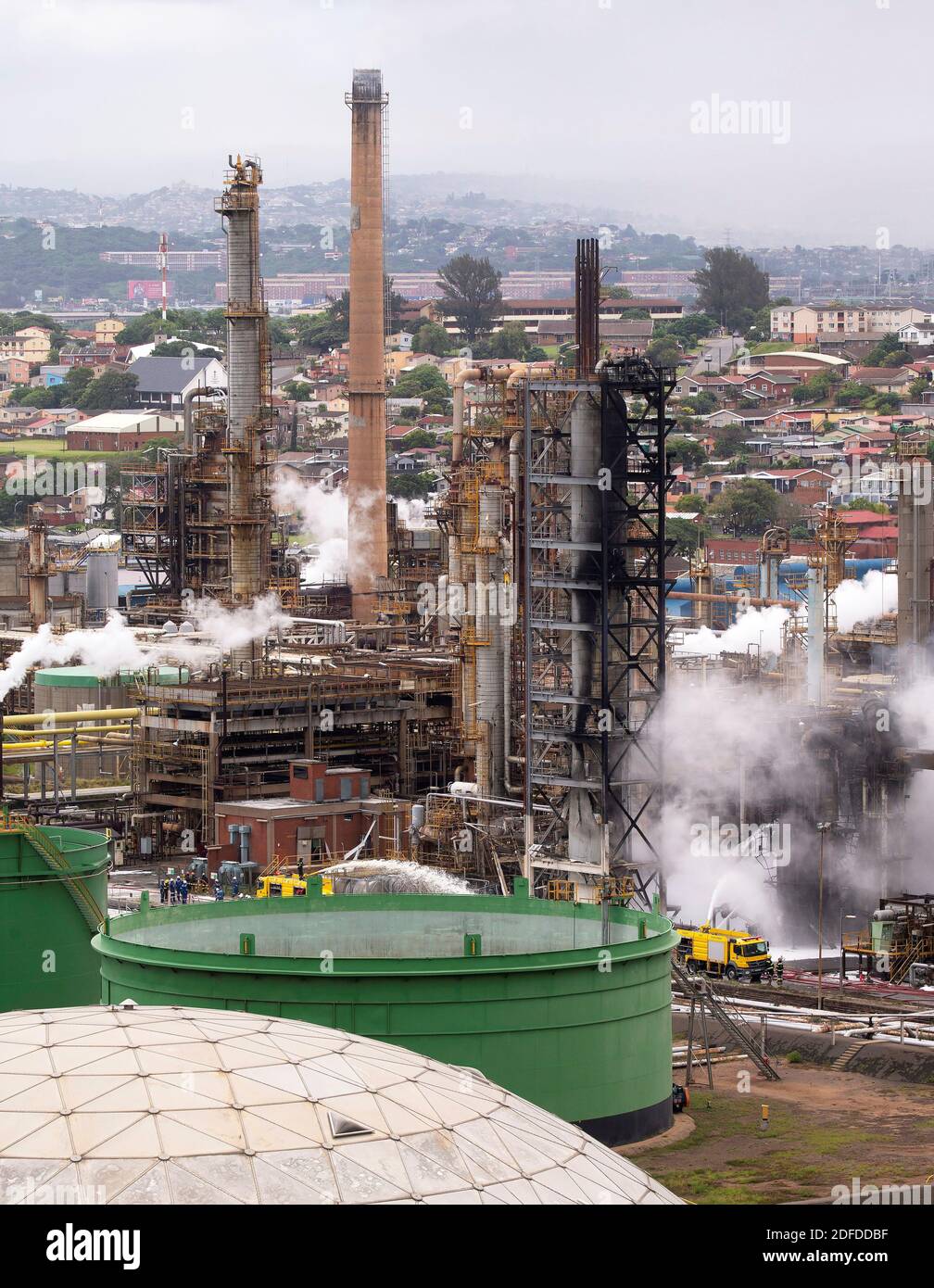 Engen refinery hi-res stock photography and images - Alamy