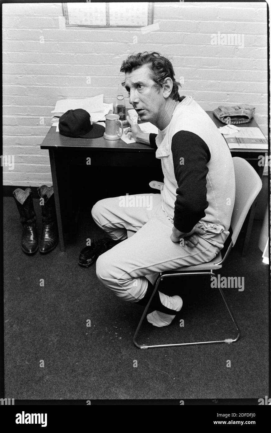 New York Yankees manager Billy Martin talks to reporters at Cleveland ...