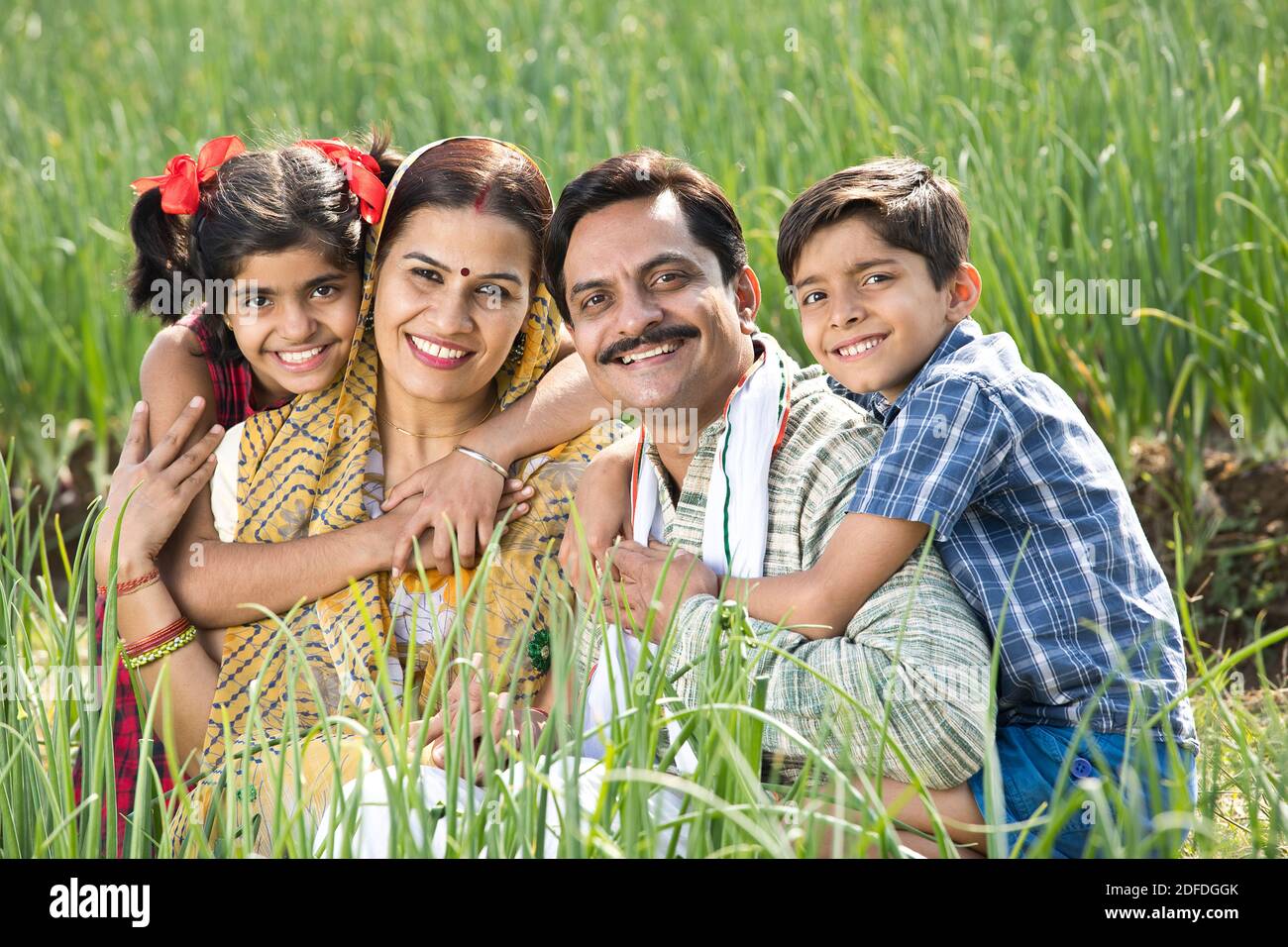 Portrait farmer family hi-res stock photography and images - Alamy