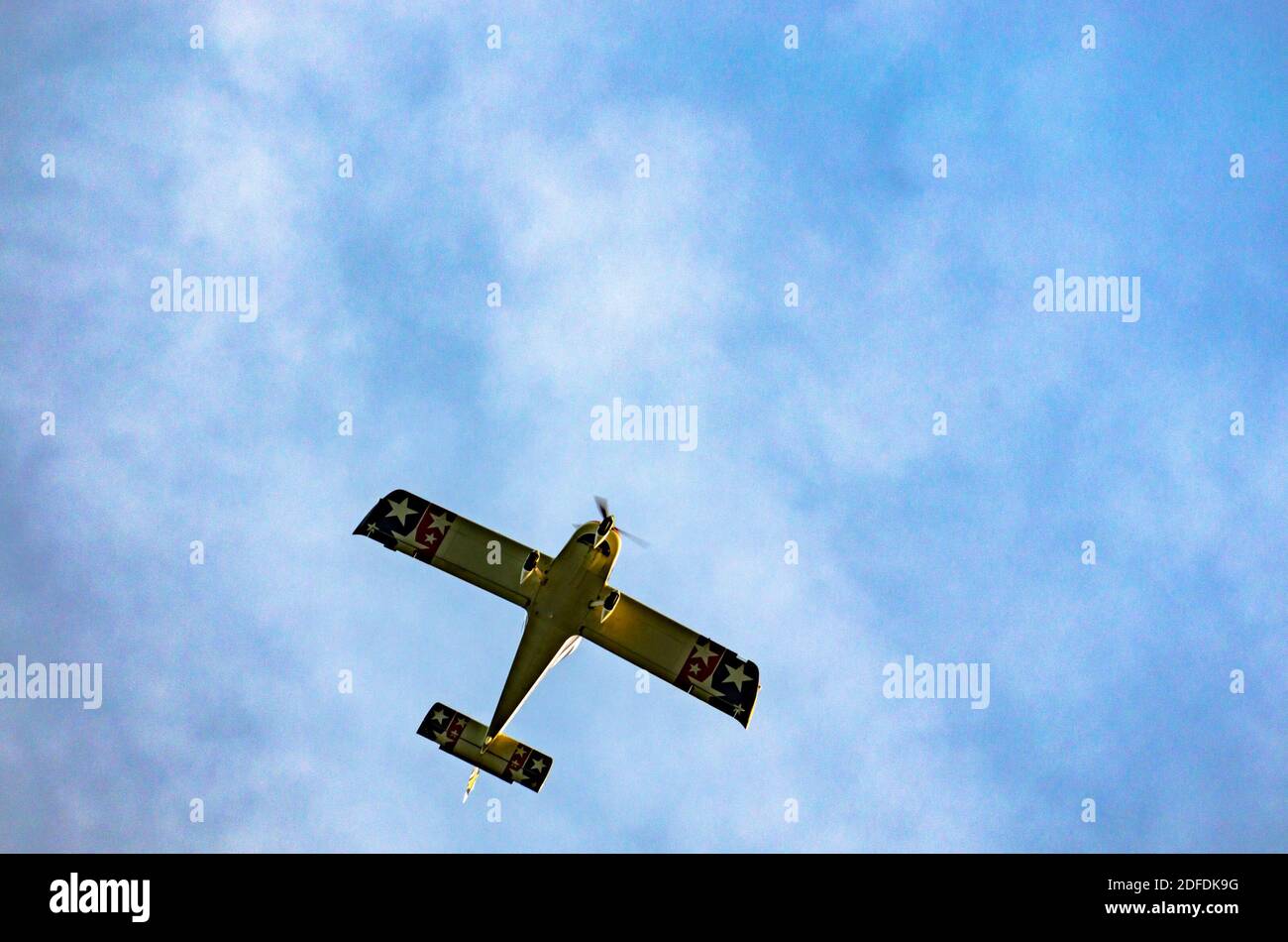 Small propeller aircraft flying high hi-res stock photography and ...