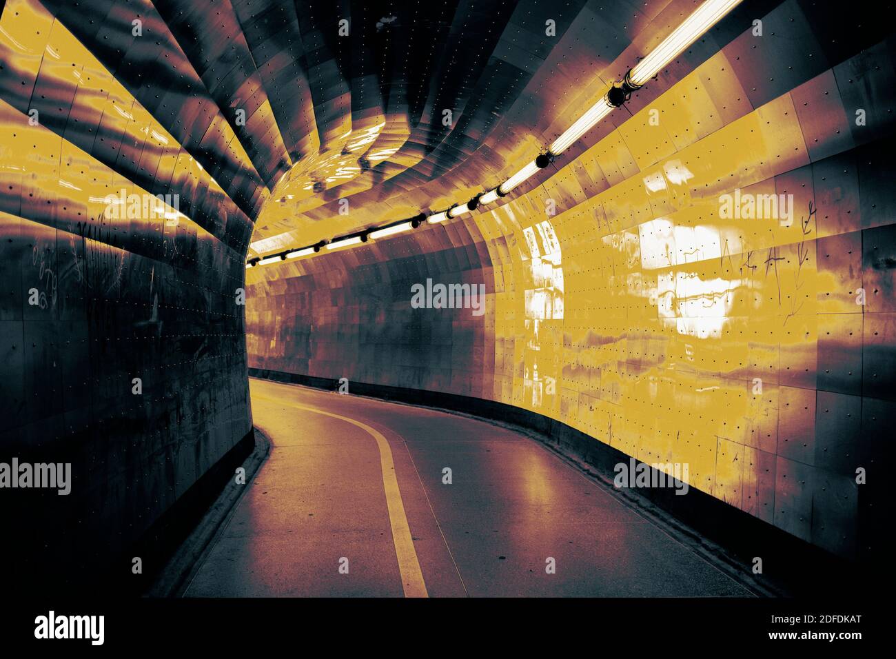 Modern pedestrian tunnel hi-res stock photography and images - Alamy