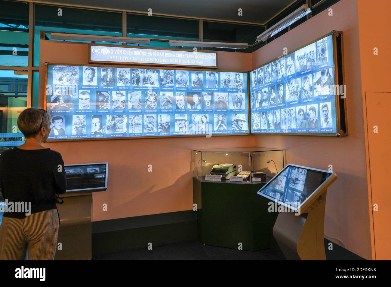 Photographs of photographers who died in the Indochina War inside the ...