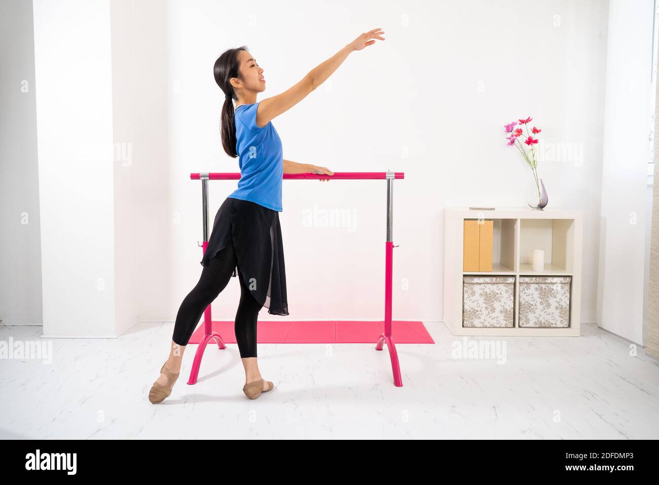 Classical dance at home practiced by teacher or student Stock Photo - Alamy