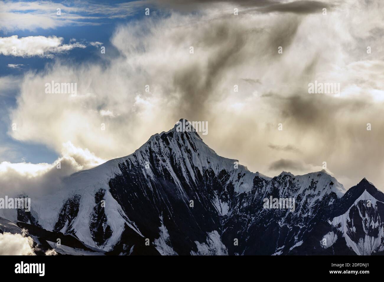 Kawagarbo hi-res stock photography and images - Alamy