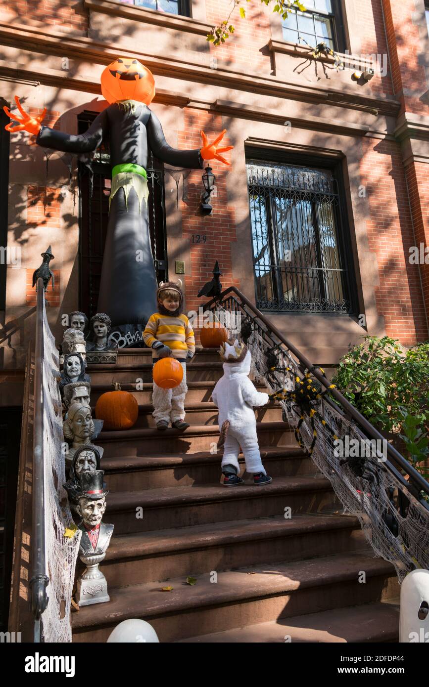 Halloween decorations in Upper East Manhattan NYC Stock Photo - Alamy