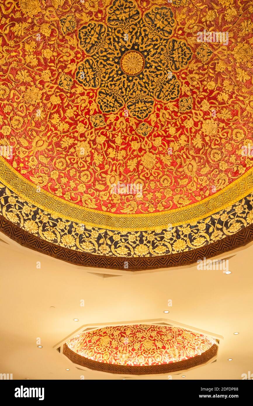 India, Delhi, New Delhi, Lobby ceiling of Taj Mahal Hotel Stock Photo ...