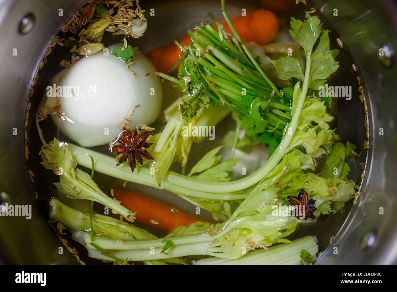 Large cooking pot hi-res stock photography and images - Alamy