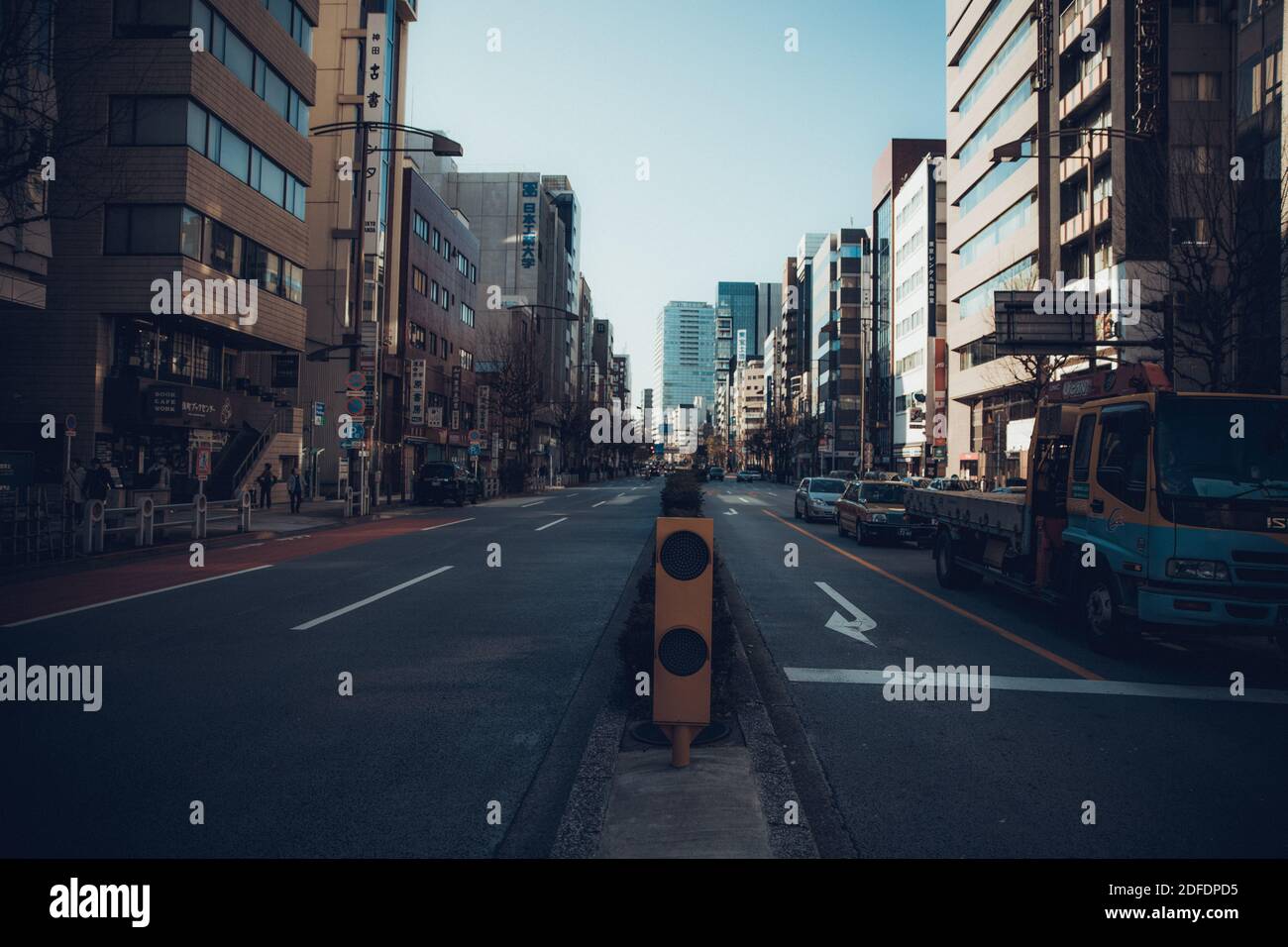 Downtown street in Tokyo area Stock Photo - Alamy