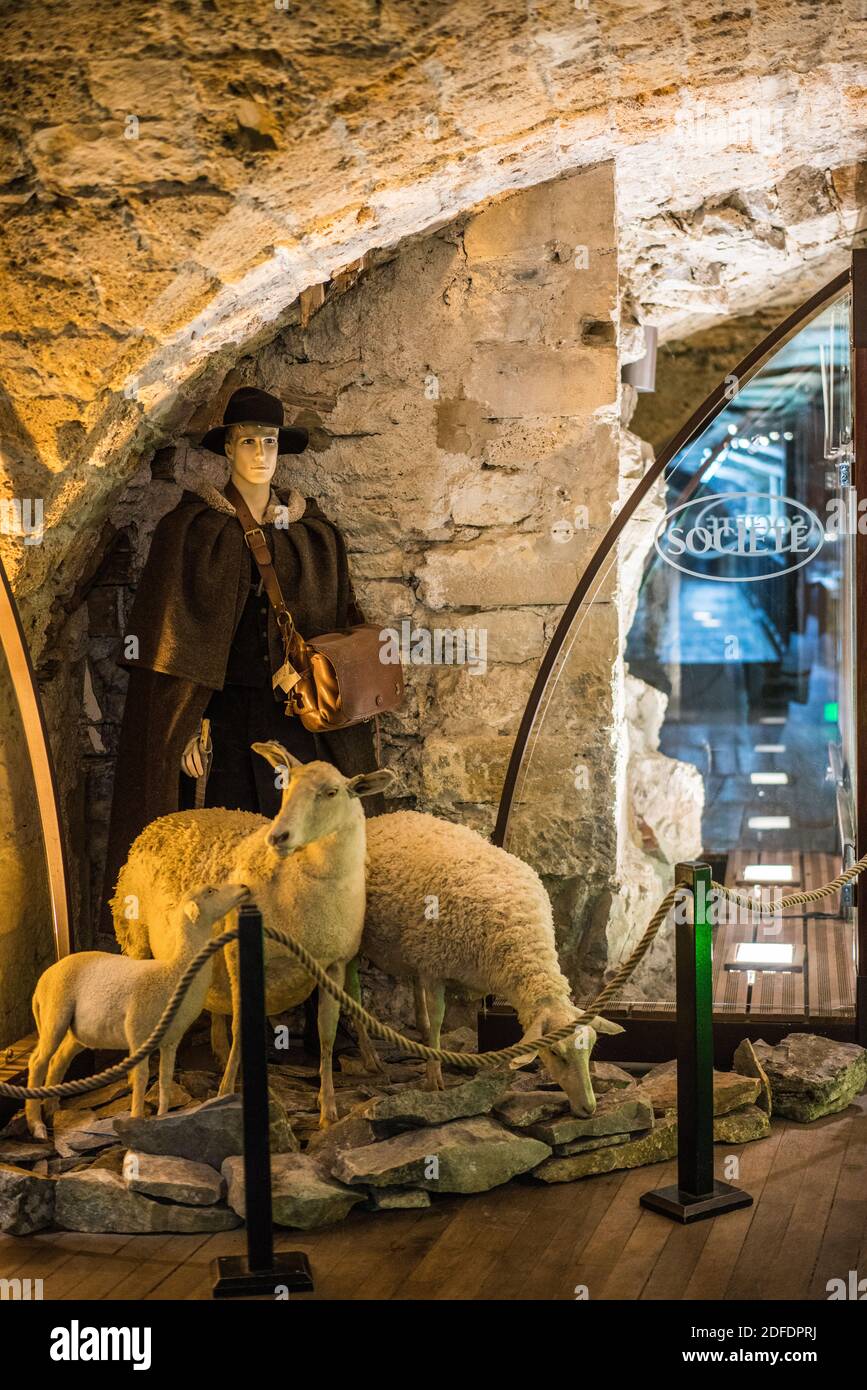 Roquefort cheese factory hi-res stock photography and images - Alamy