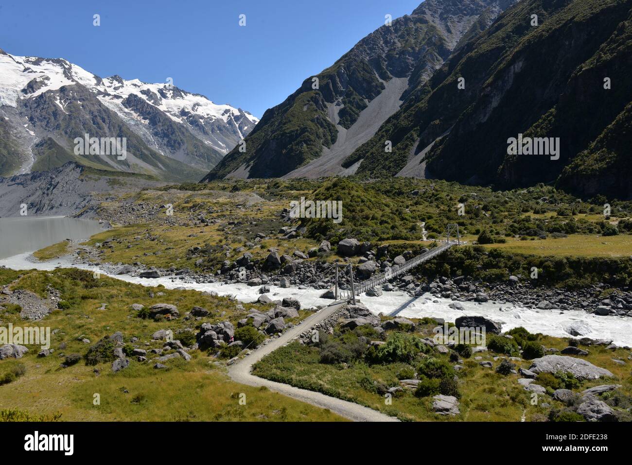 Hooker Valley track in Mount Cook National Park Stock Photo - Alamy