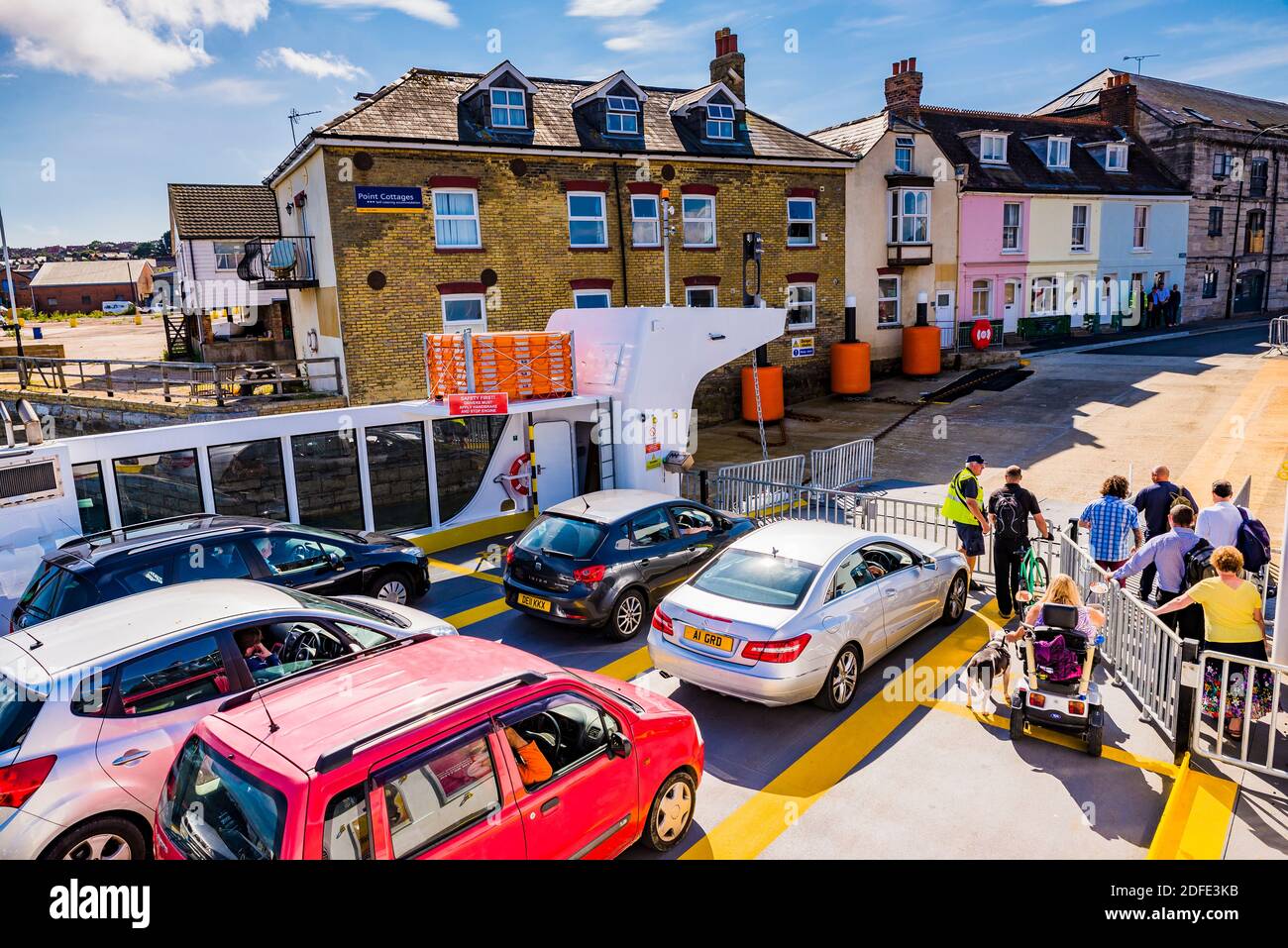 Floating tourist attractions hi-res stock photography and images - Alamy