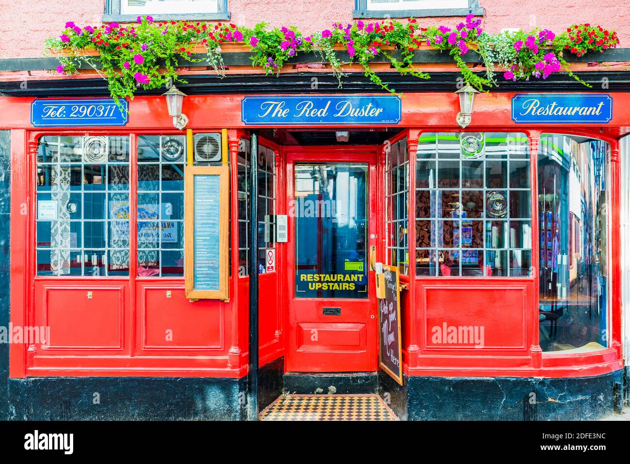 Iconic bar bars restaurant hi-res stock photography and images - Alamy