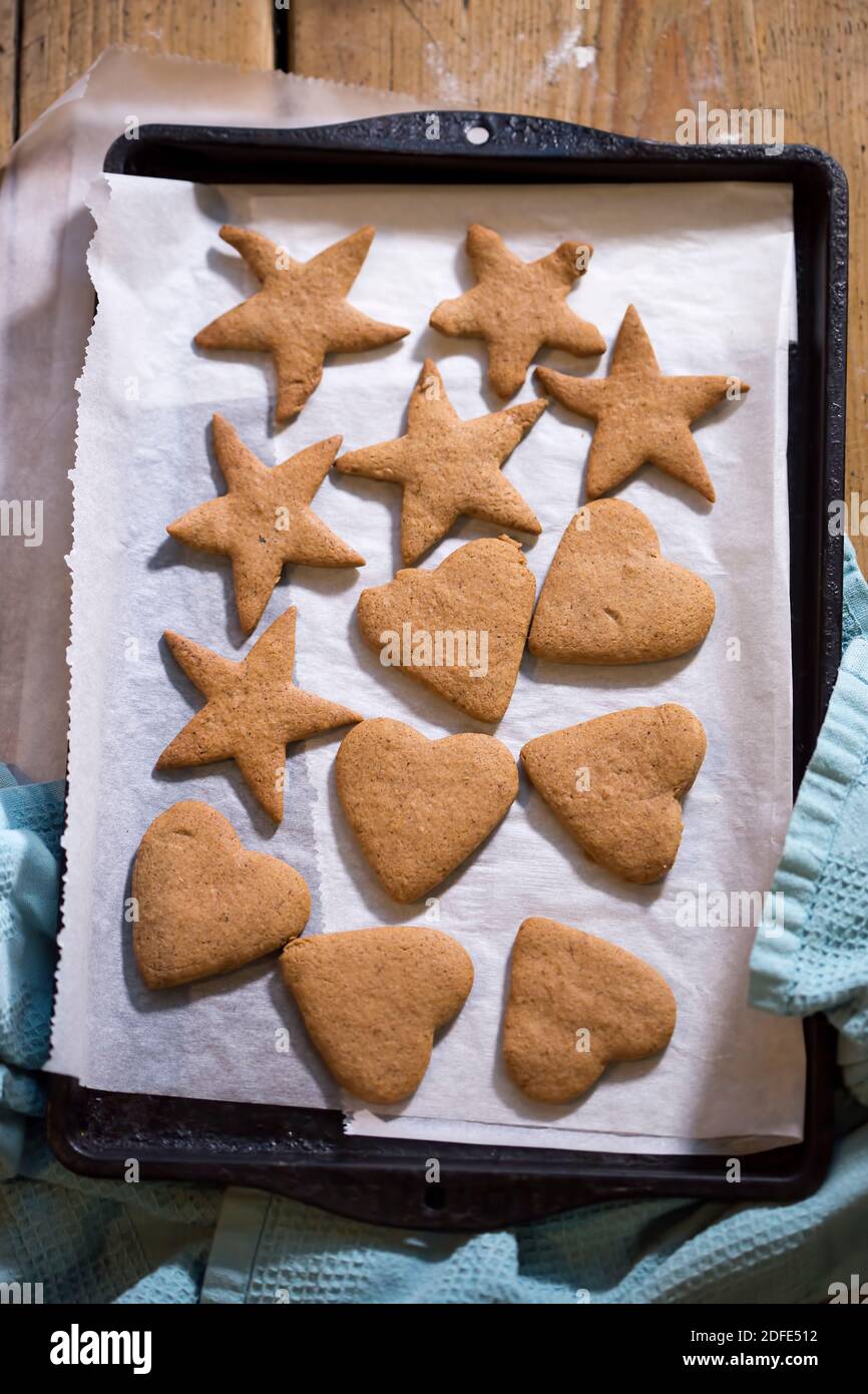 Making shapes gingerbread man in hi-res stock photography and images ...