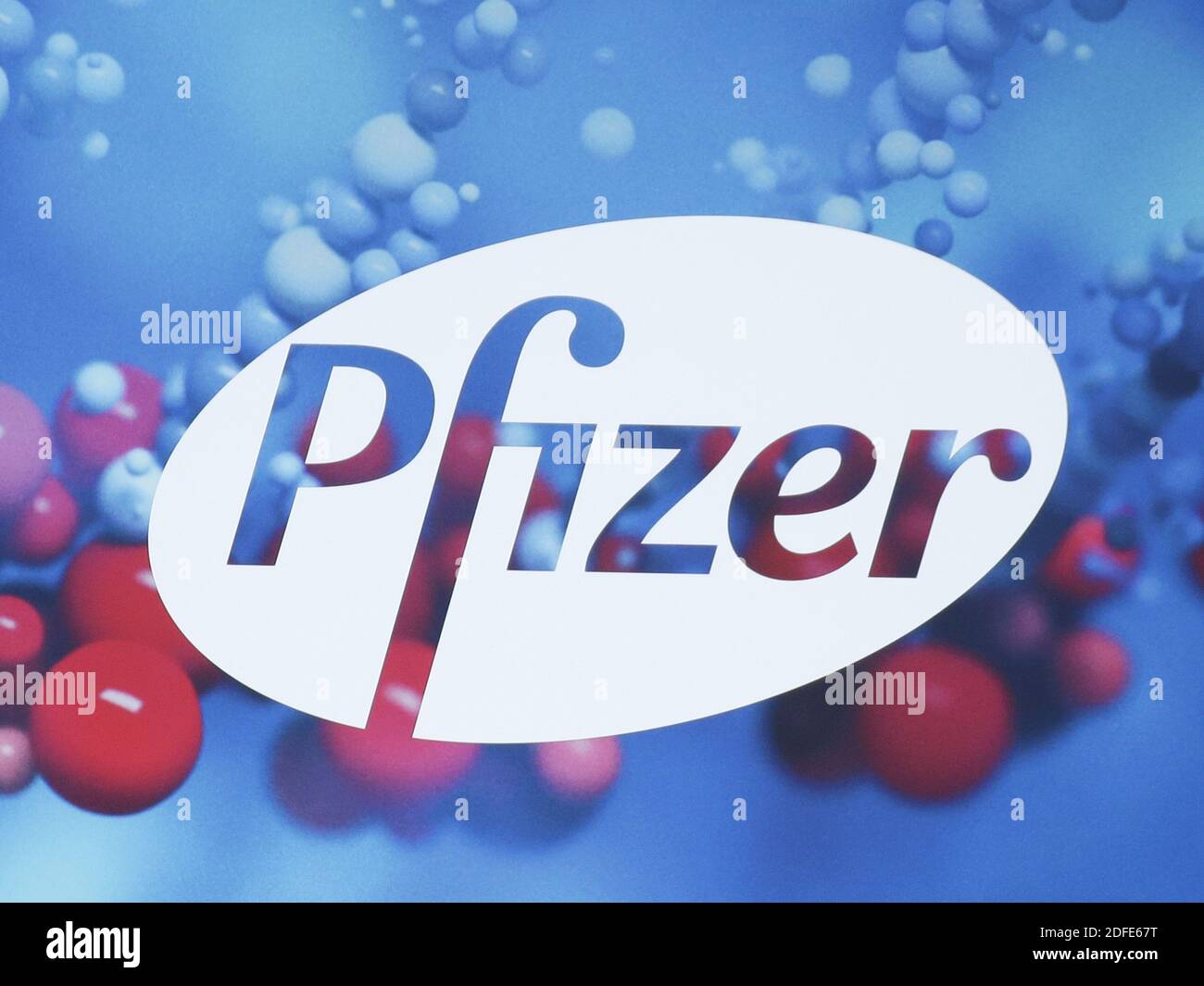 Pfizer new logo hi-res stock photography and images - Alamy