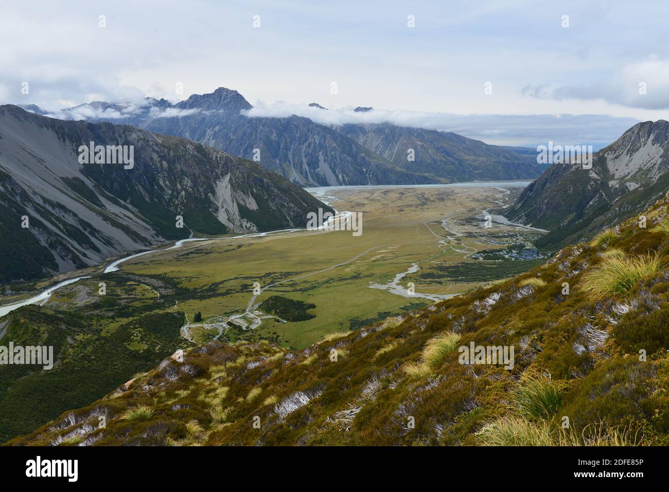Sealy Tarns Trail High Resolution Stock Photography and Images - Alamy