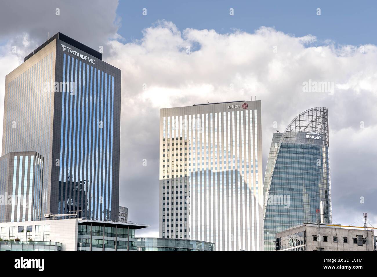 Paris, France - Jun 13, 2020: Skyscraper of Tour Egee in La Defense Stock Photo - Alamy