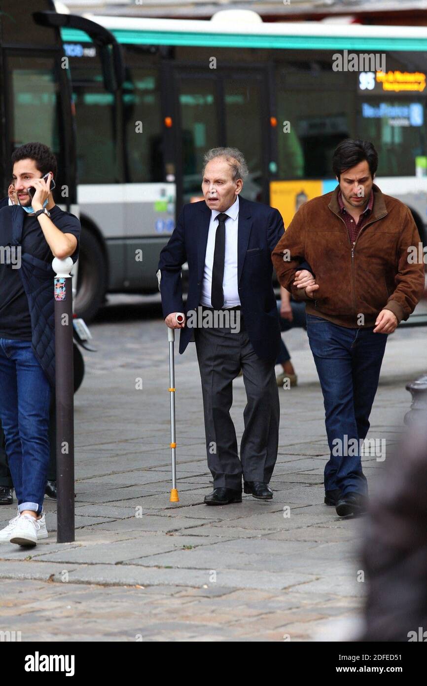 Guest at the funeral ceremony for French historian and academician Marc ...