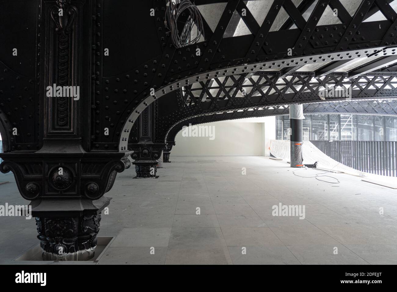 A hall of the Poste du Louvre building that is under renovation ...