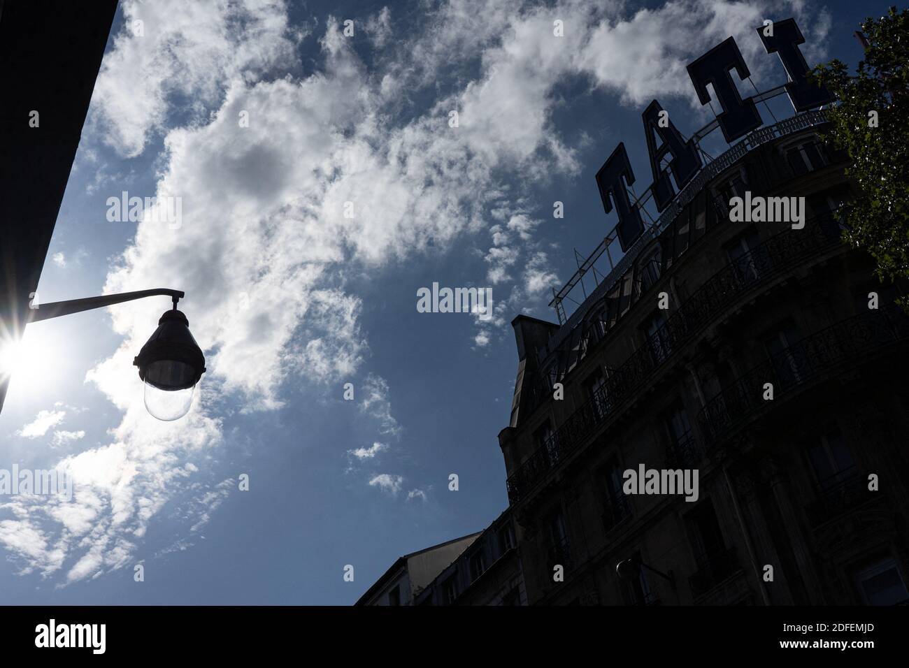 Illustrations of the Tati store on boulevard Rochechouart, the last one ...