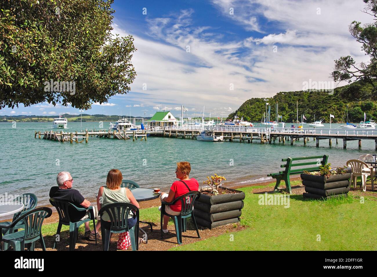Beach waterfront, Russell, Bay of Islands, Northland Region, North ...