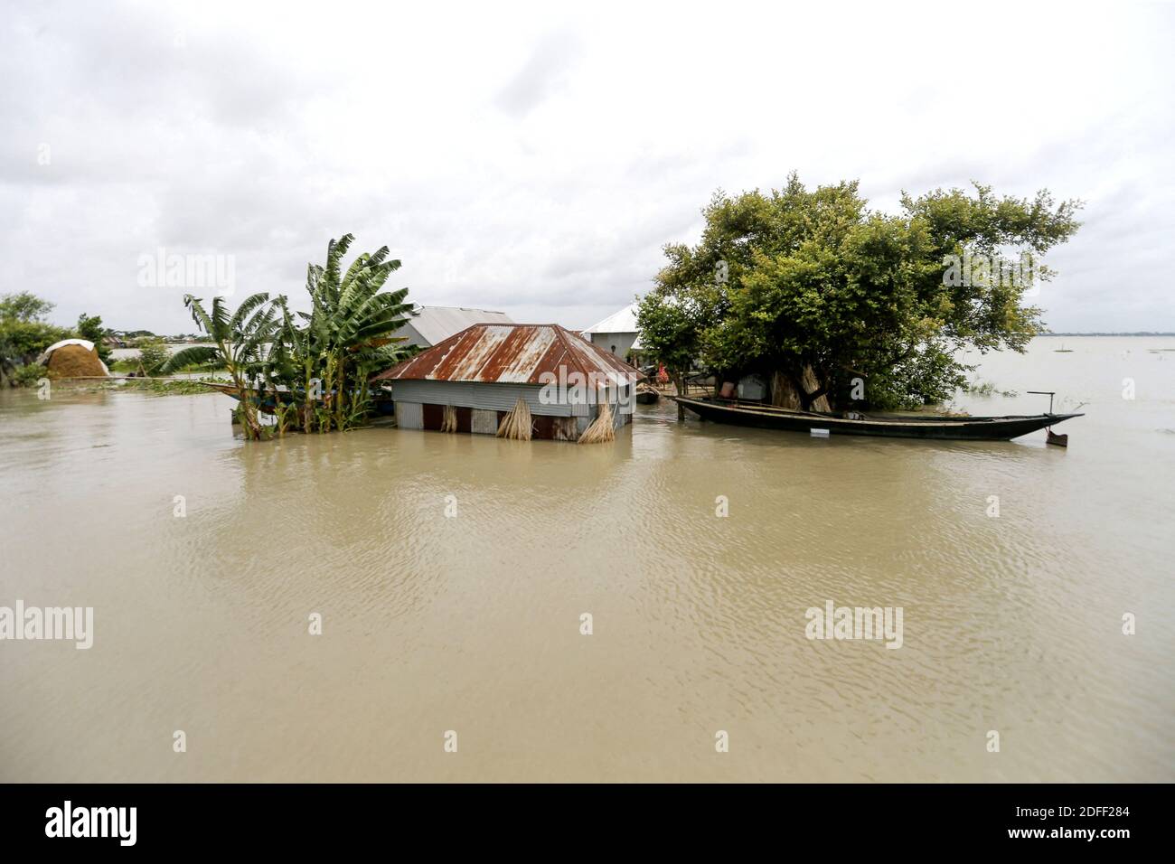 The flood situation has worsened with the rise of water in Padma river ...