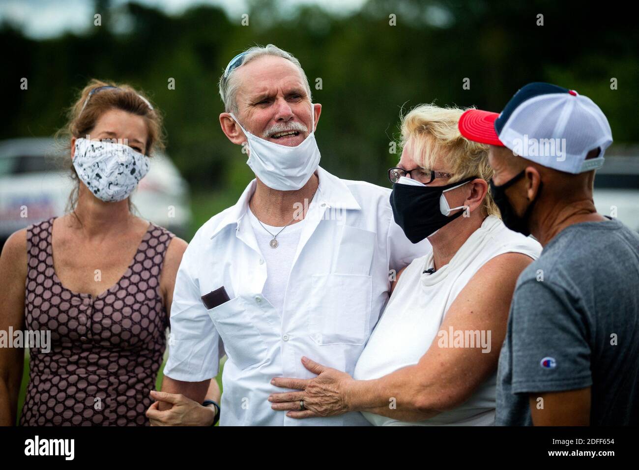 His wife brenda standing hi-res stock photography and images - Alamy