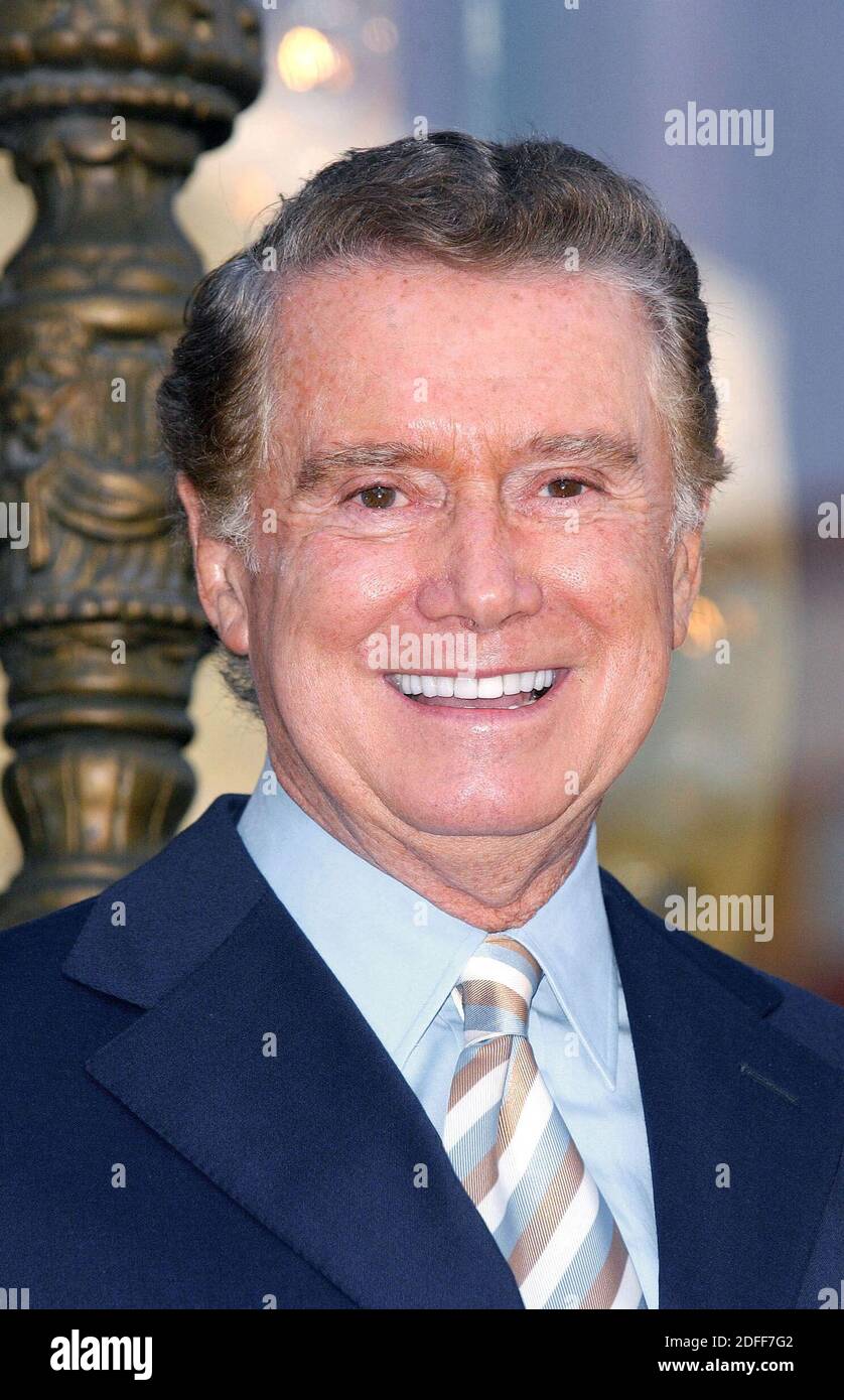 Strike it rich game show hi-res stock photography and images - Alamy