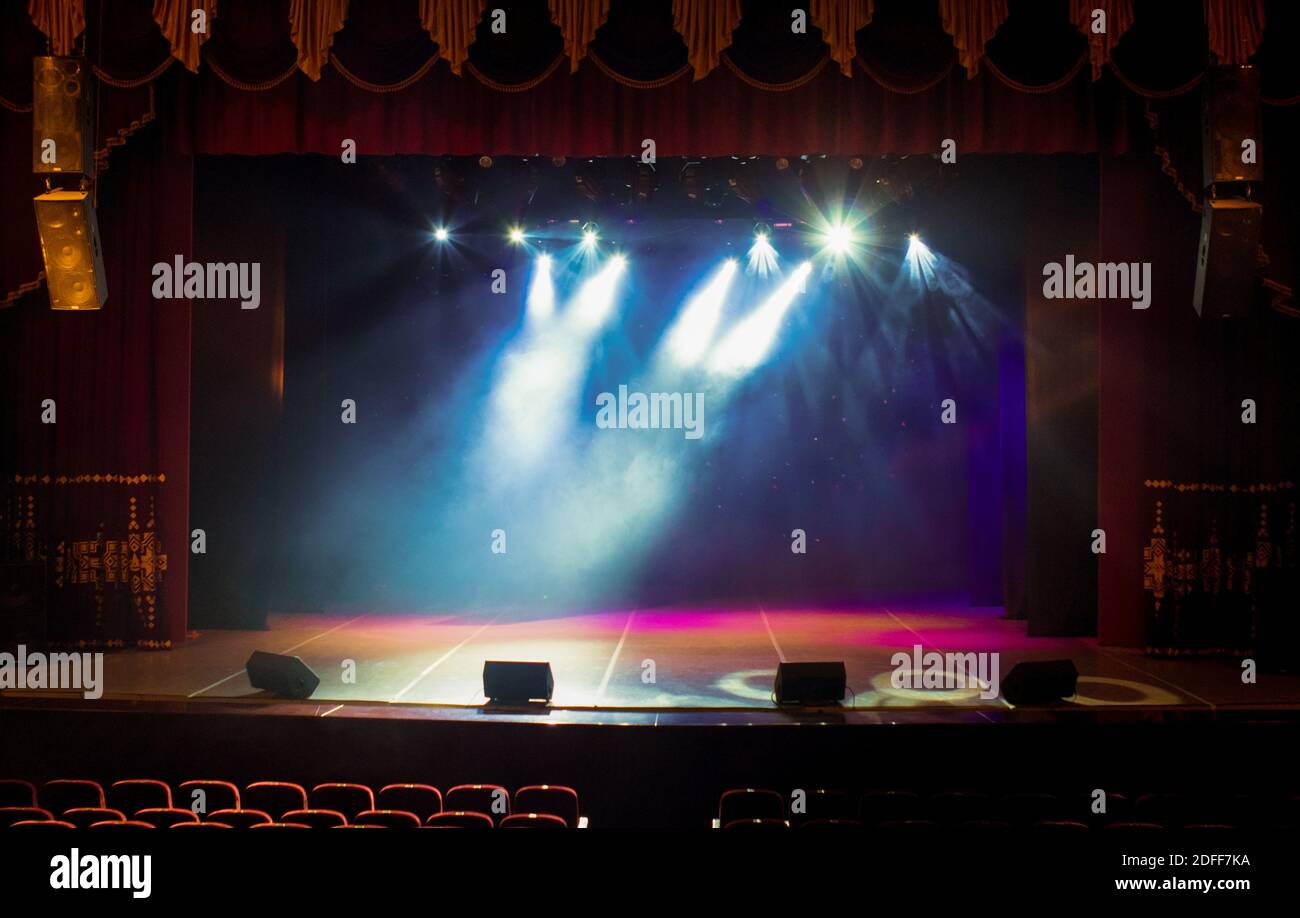 Theatrical scene without actors, scenic light and smoke Stock Photo - Alamy