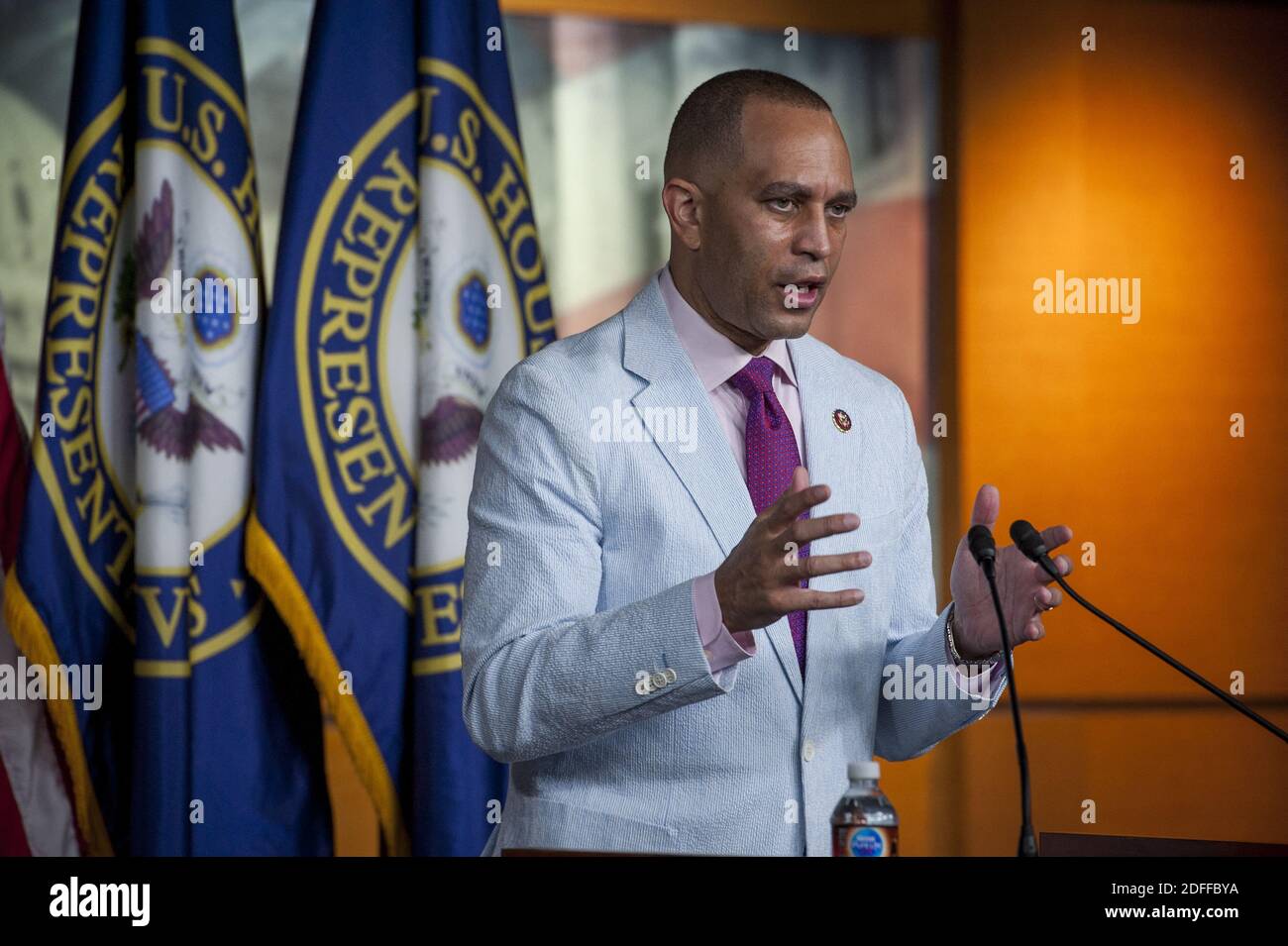 Hakeem jeffries 2020 hi-res stock photography and images - Alamy