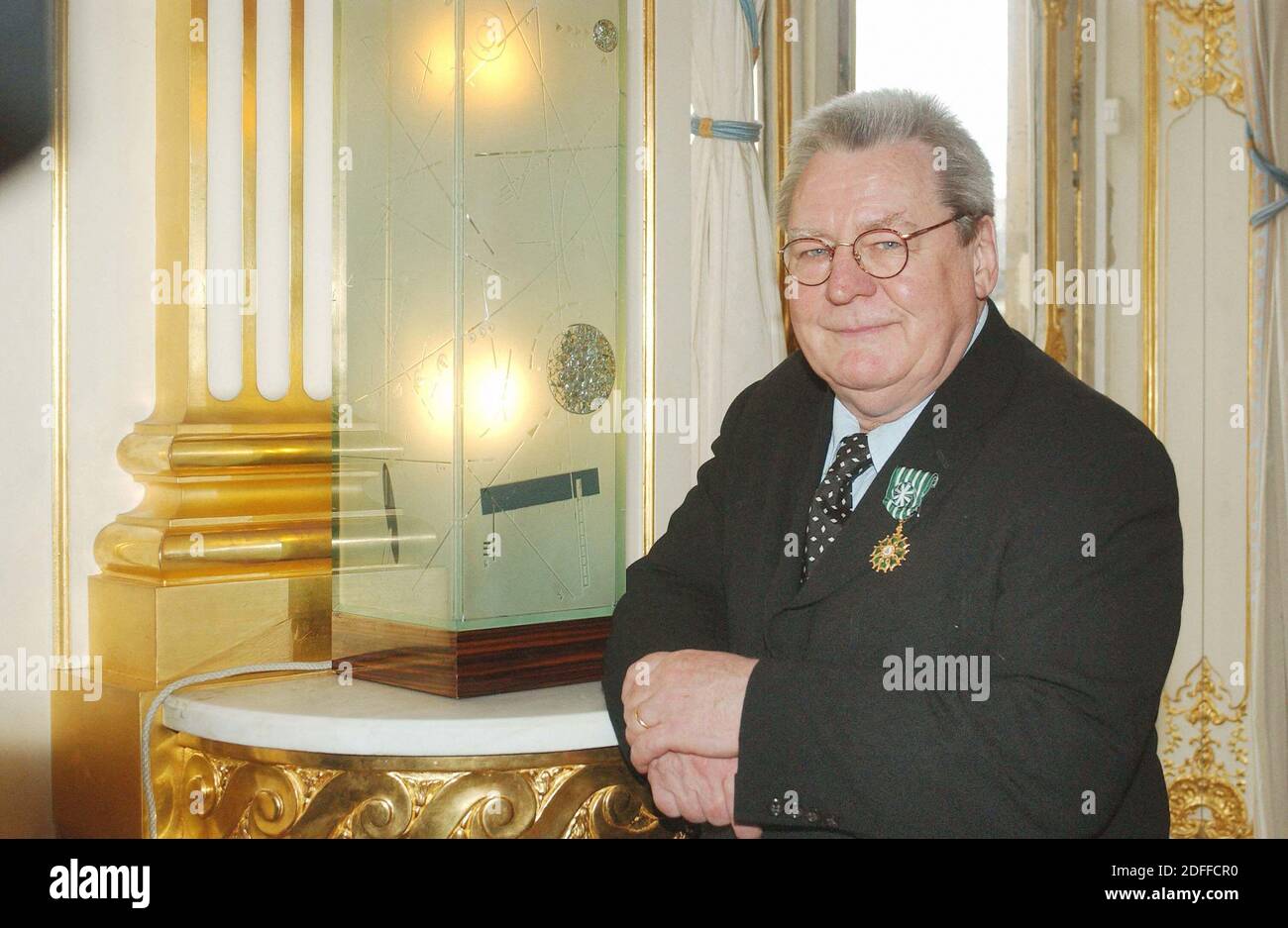File picture - Sir Alan Parker Died At 76 - US film director Alan ...