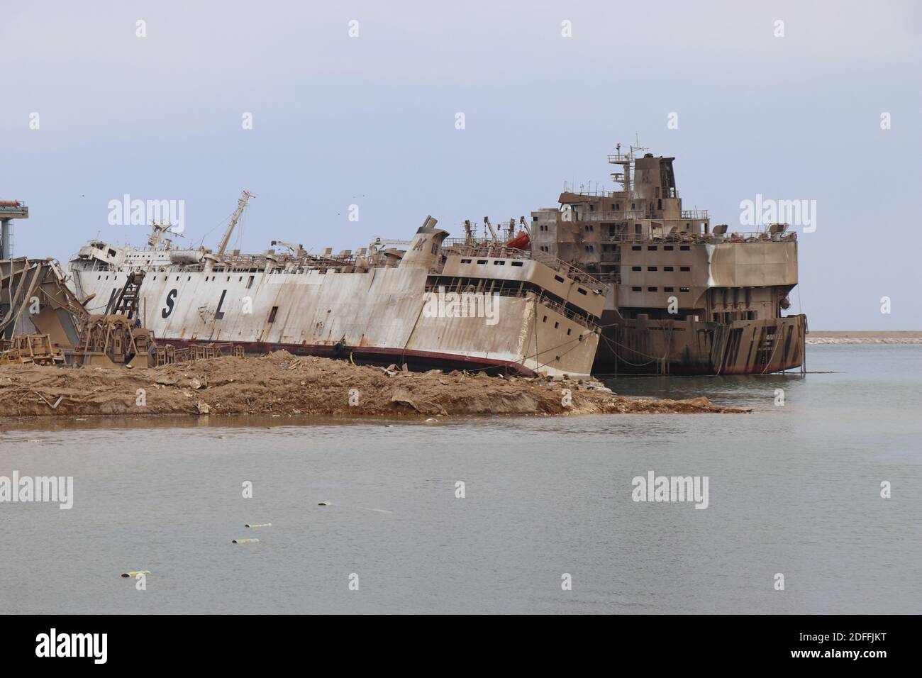 Destroyed emergency medical services hi-res stock photography and ...