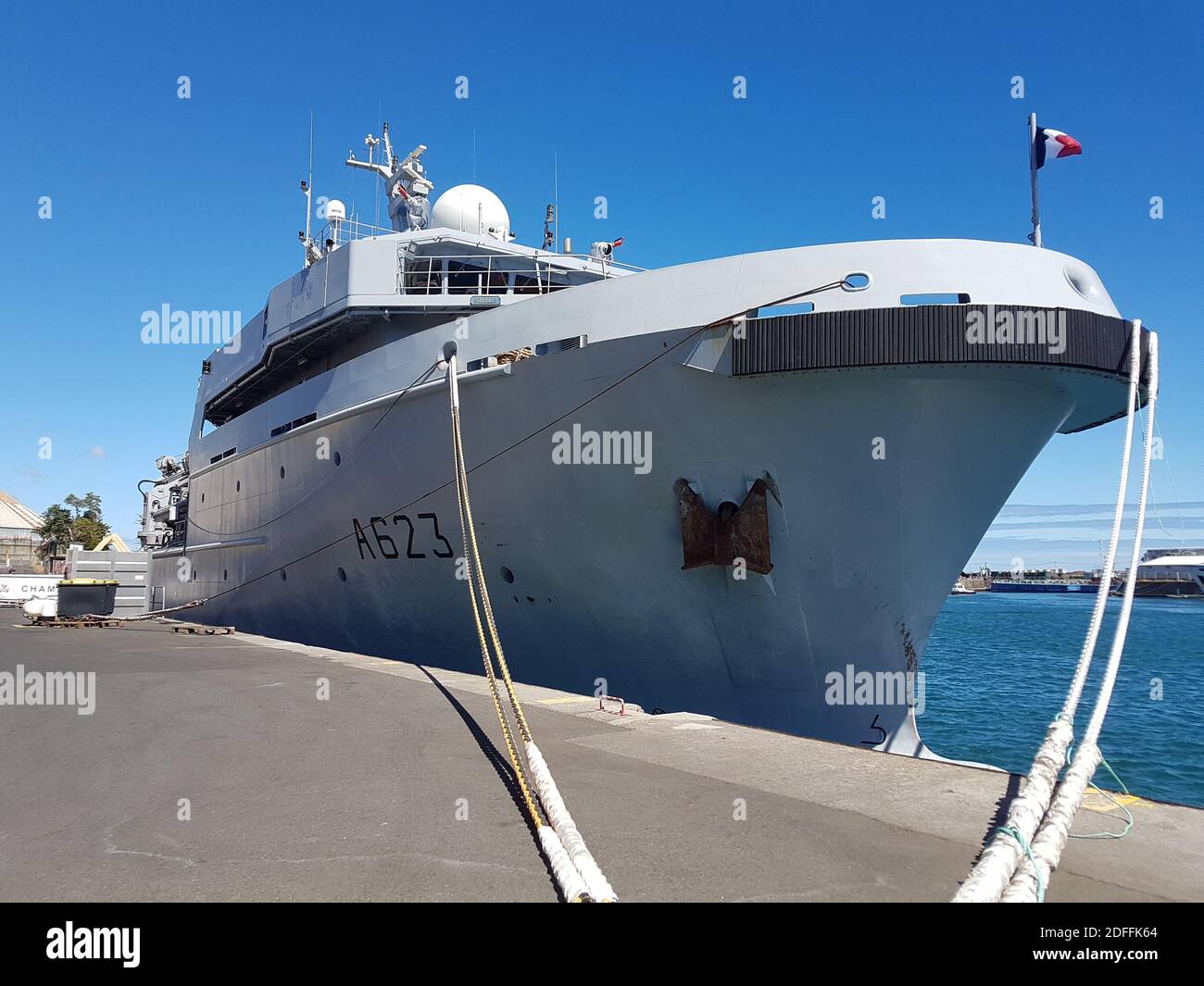 French Navy multi-purpose Vessel 'Champlain' sent to Mauritius, on ...