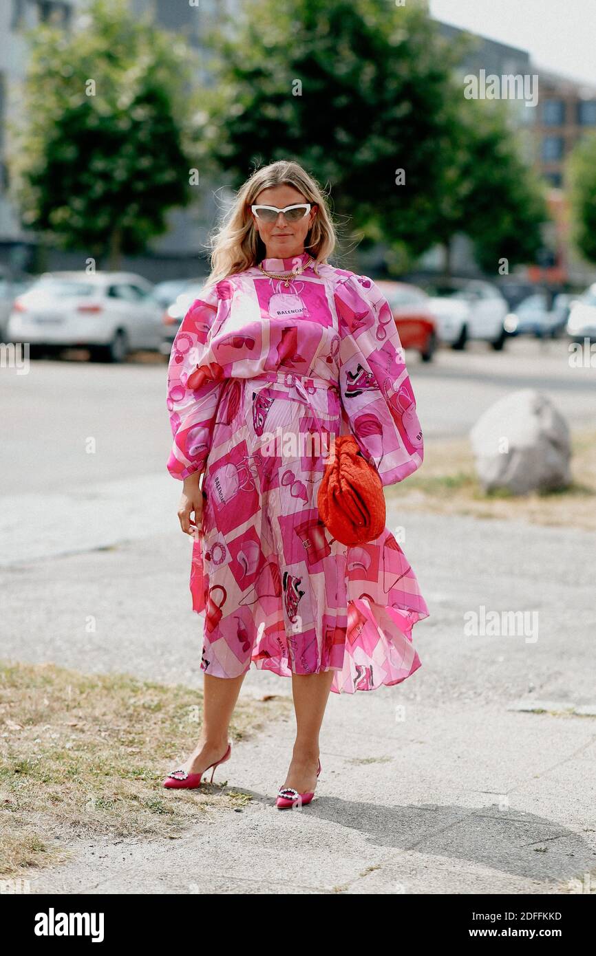 Street style, Janka Polliani arriving at Mark Kenly Domino Tan Spring ...