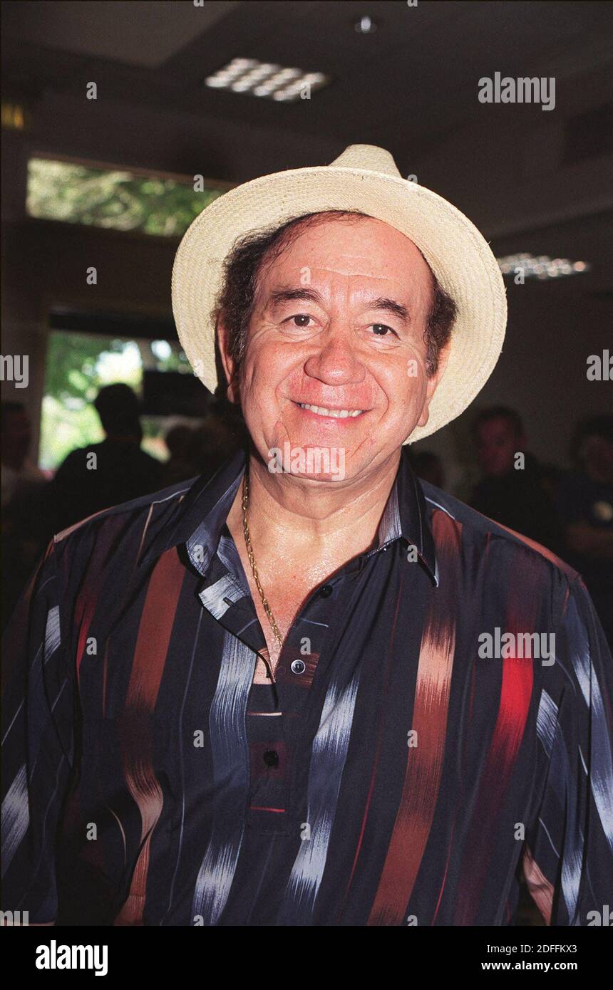 Trini lopez hi-res stock photography and images - Alamy